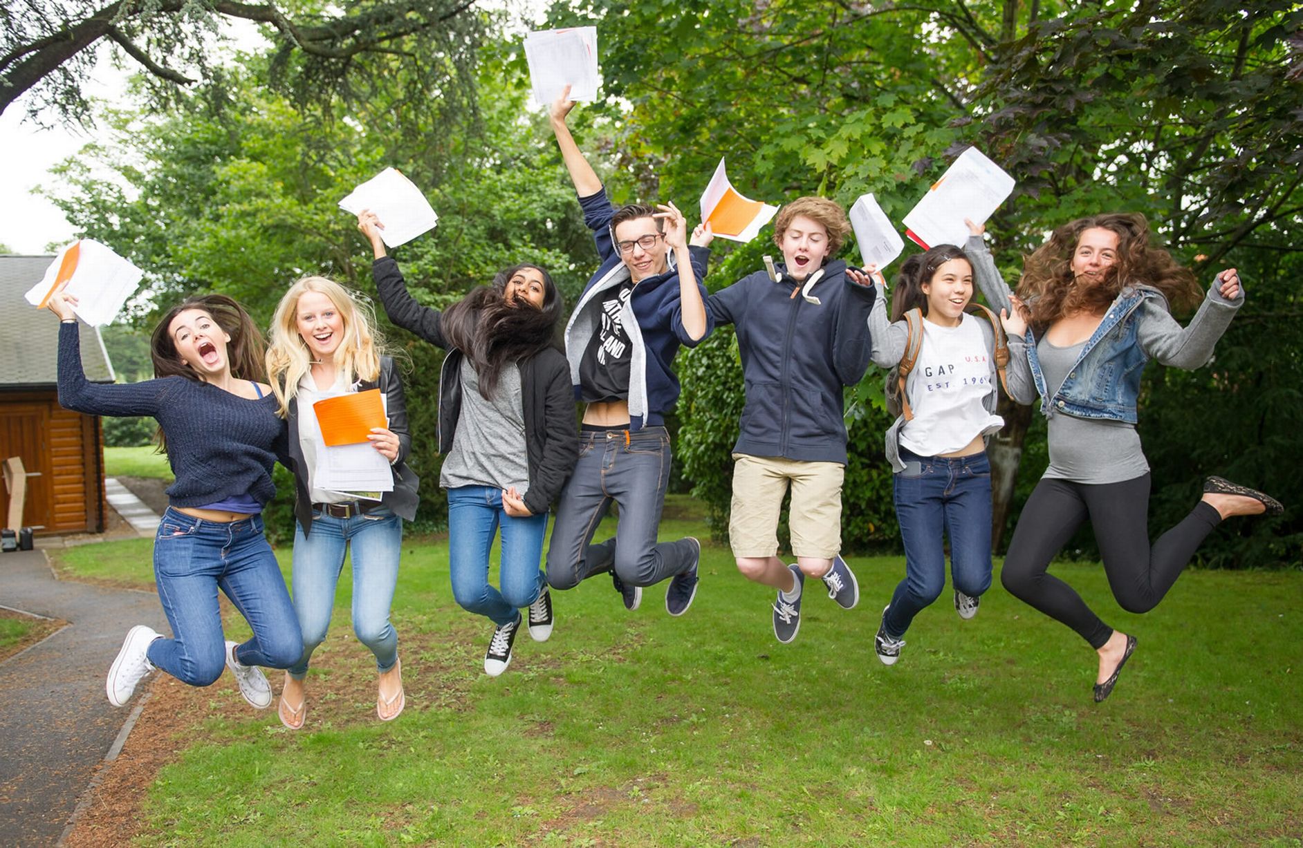 Paper Helium Day – uneasywords